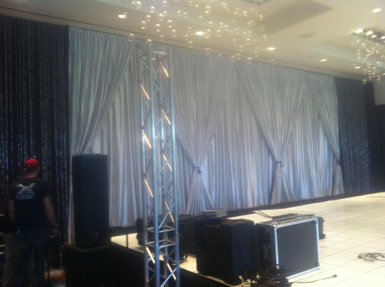 POLYESTER KNIT – SILVER – Drapeworks